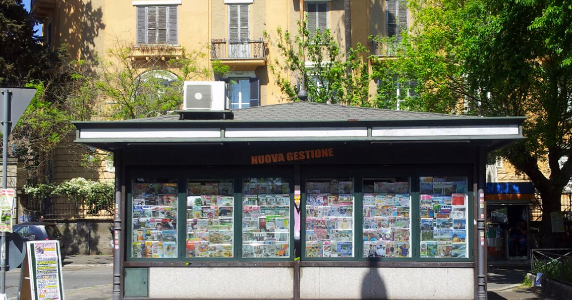 L'edicola di Viale dell'Università a Roma.