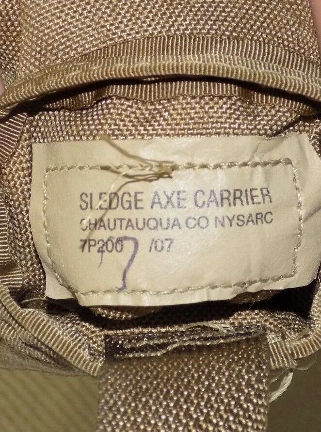 Webbingbabel: USMC Mechanical Breacher Kit MBK Carrier Sledge Axe Coyote