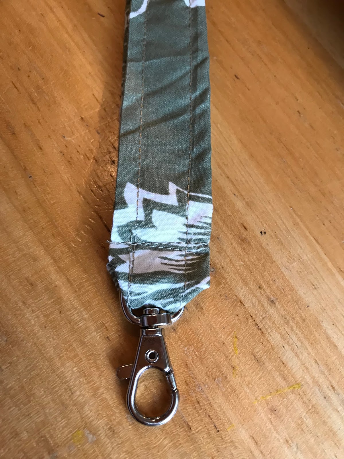 Sew Simple Projects: Super Easy Lanyard