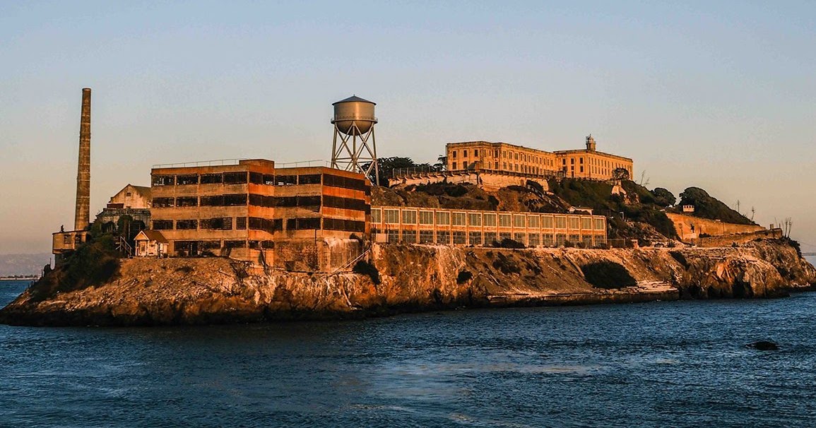 Clancy Tucker's Blog: 15 May 2019 - 19th CENTURY FORT BENEATH ALCATRAZ