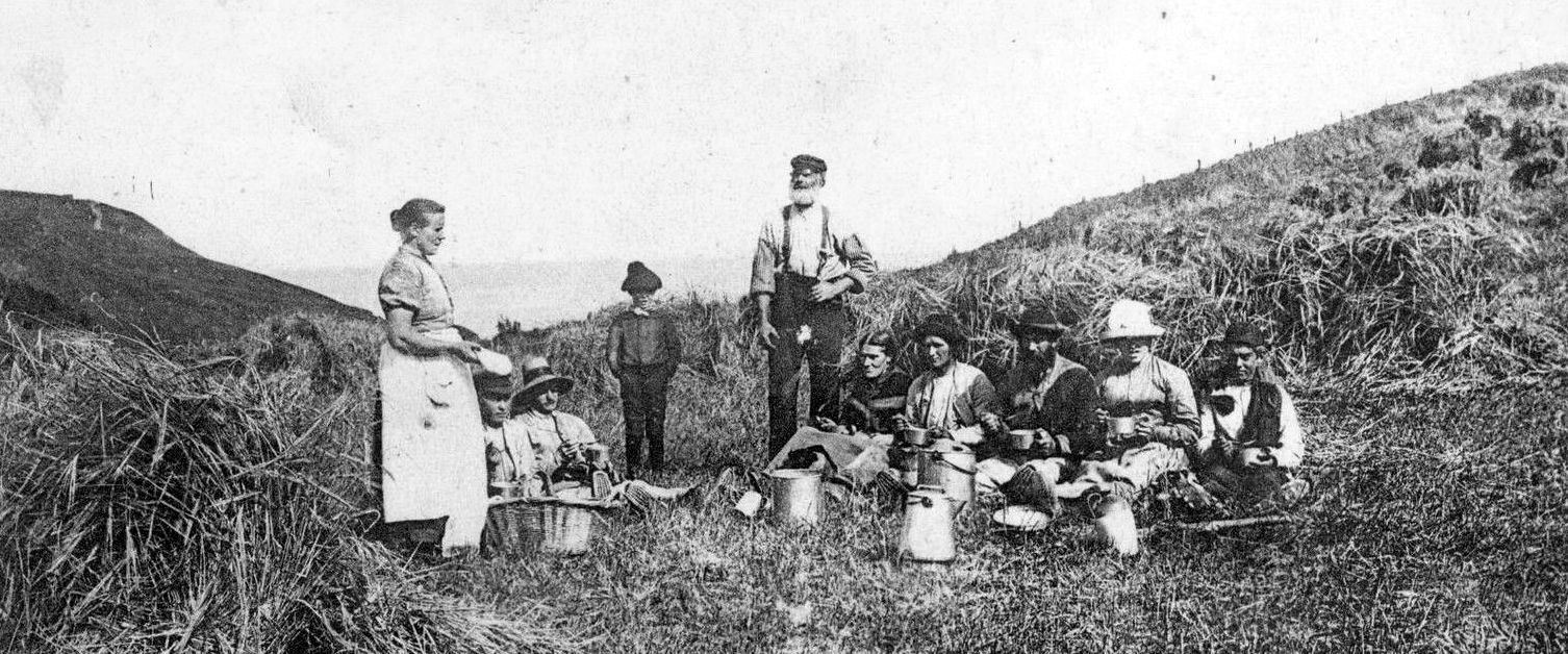 Tour Scotland: Old Photograph Gypsies Fraserburgh Scotland