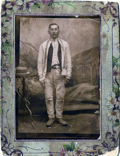 Nolichucky Roots: June 2011