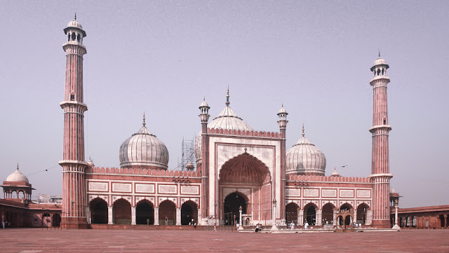 Top 10 Biggest Mosques in the world