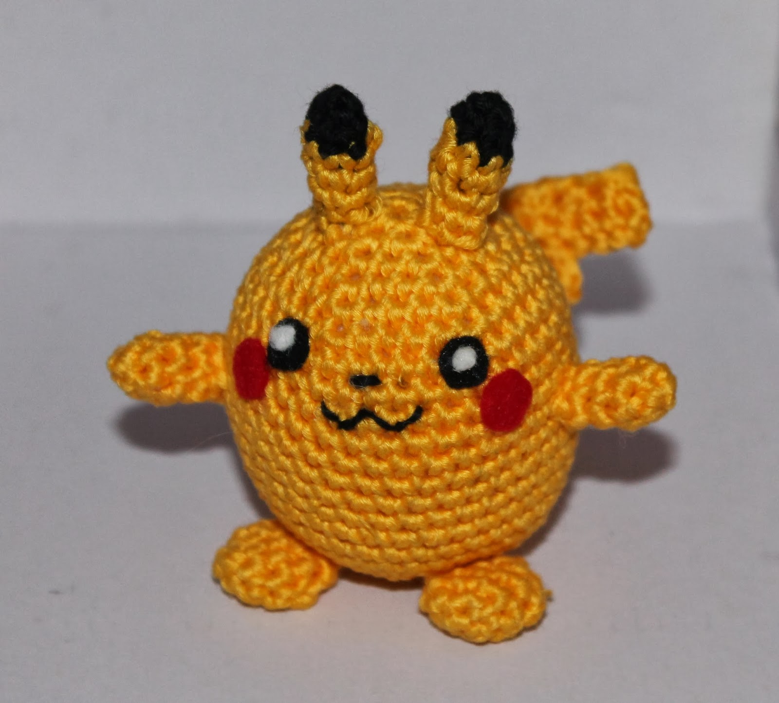 Doni handmade: Chubby pikachu pattern
