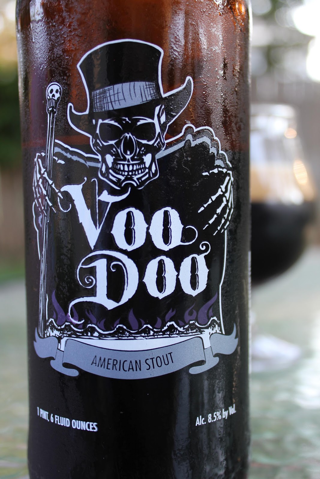 THE BRÜ: The Brü Revü – Left Coast Voo Doo American Stout