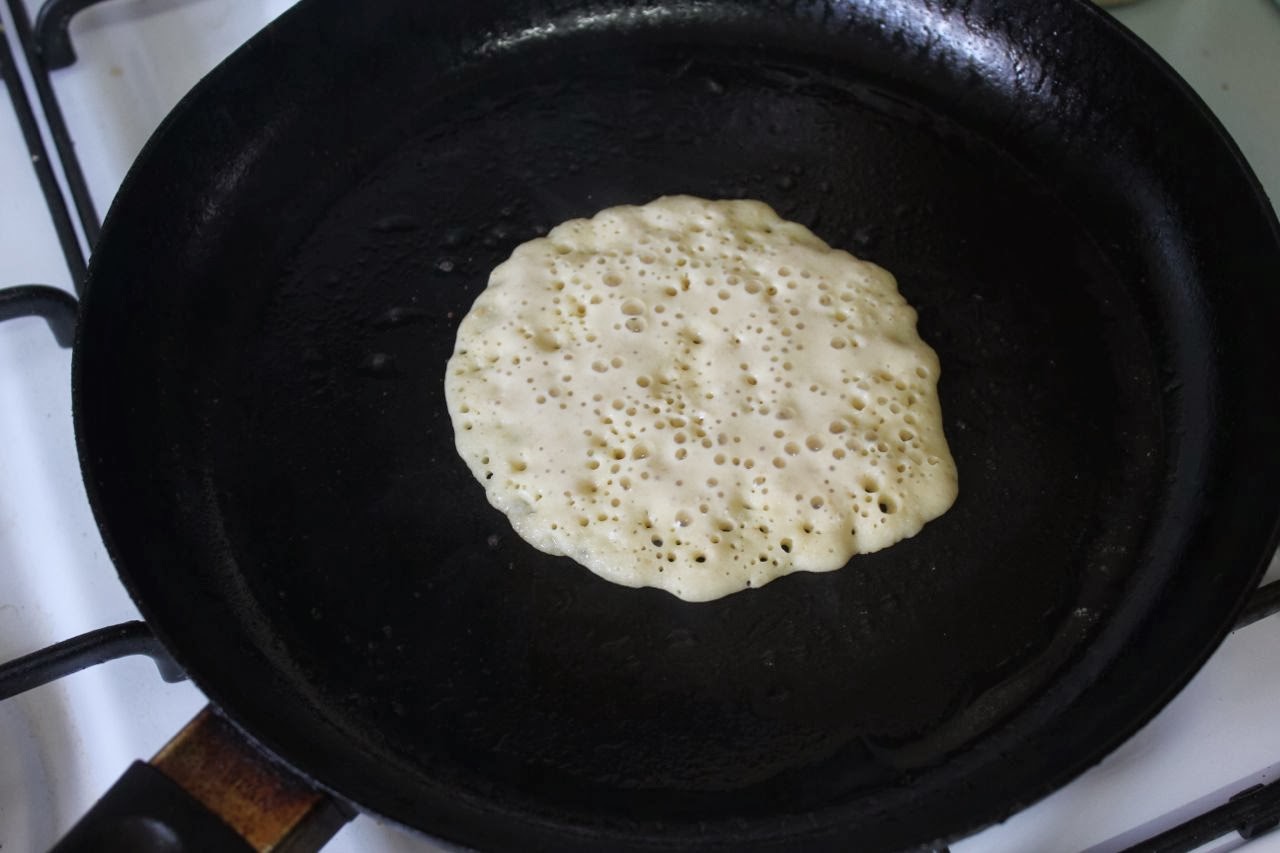 Green Gourmet Giraffe: Pancakes, Mellow Music and Family Get-togethers