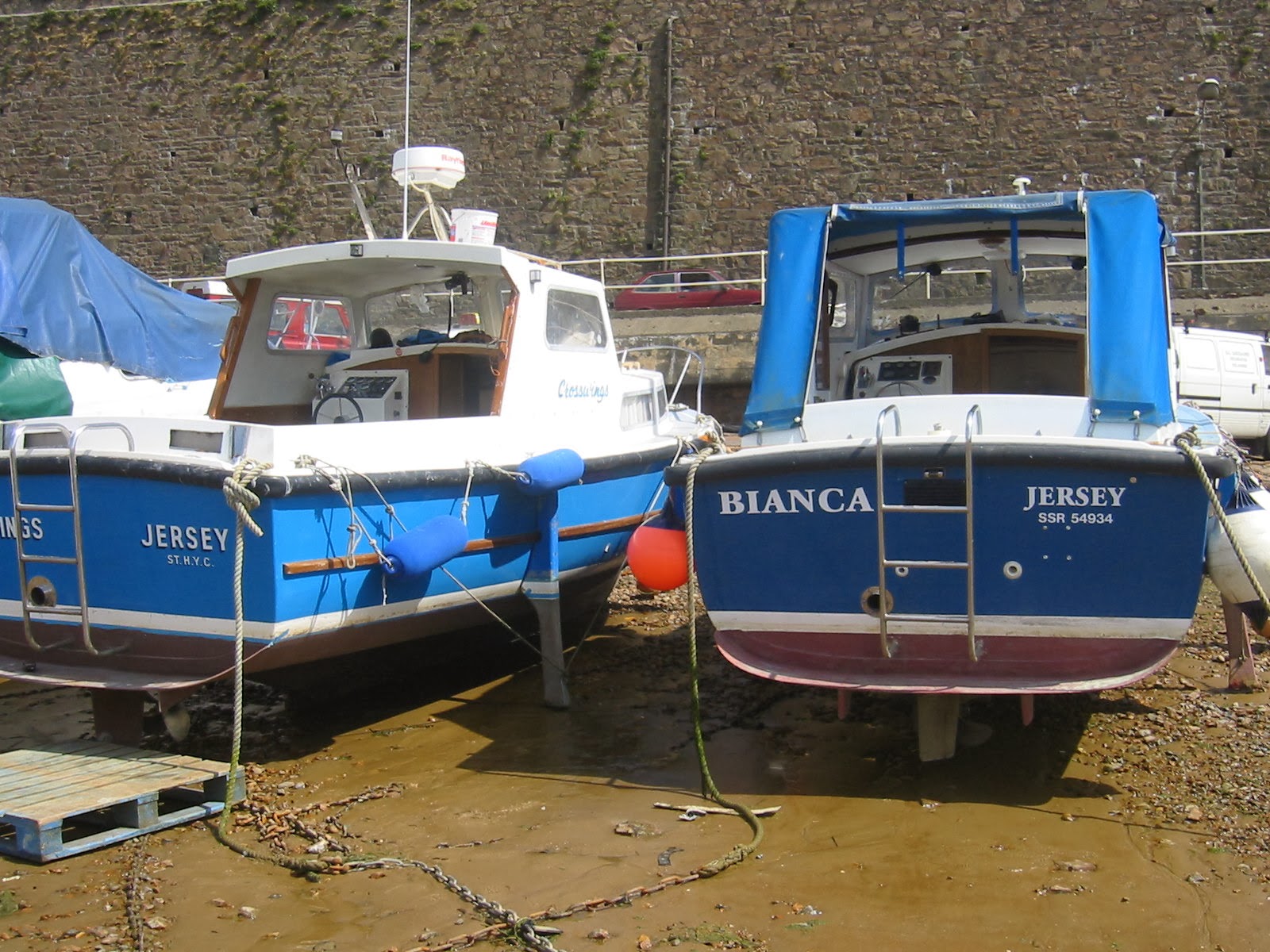 Simple Sailing Low Cost Cruising: Channel Islands 22