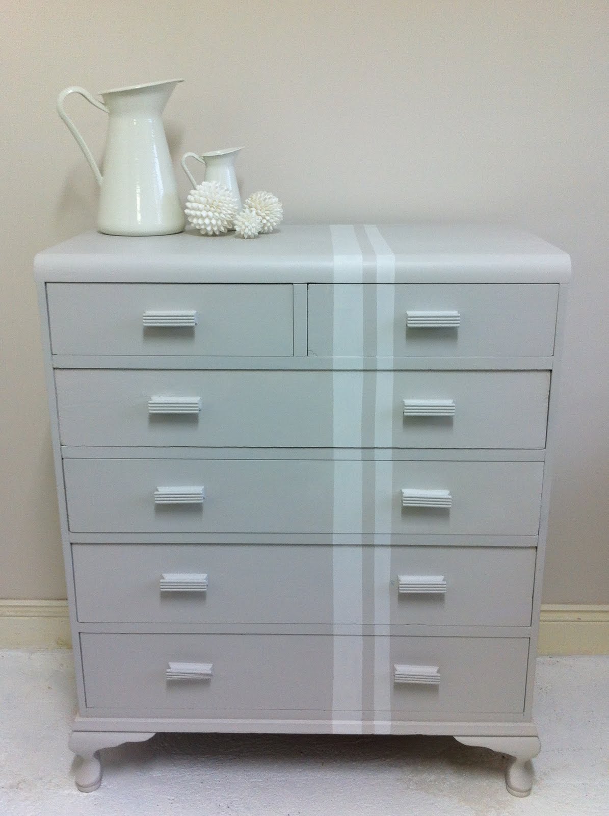 Lilyfield Life: Striped Chest of Drawers
