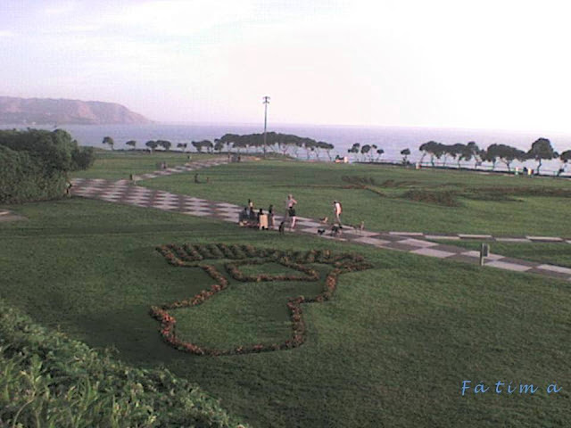 Fátima Rodríguez Serra: Parque Maria Reiche 1996 2016 Miraflores