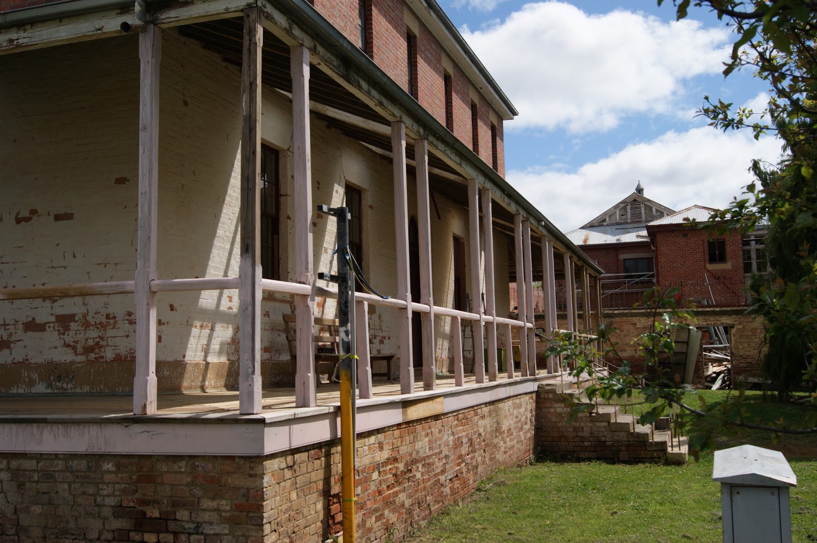 On The Convict Trail: Willow Court & The Barracks