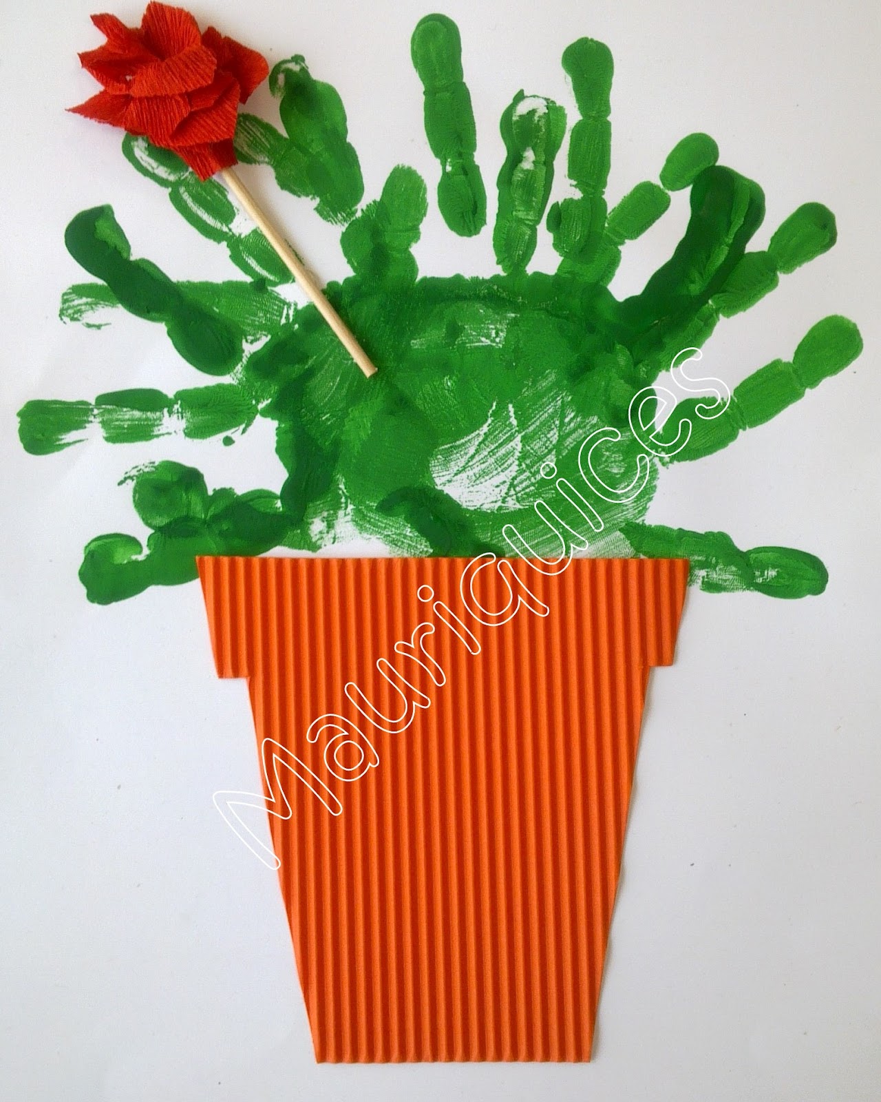 Mauriquices: Com a mão fiz um manjerico, e só com a mão o posso cheirar!