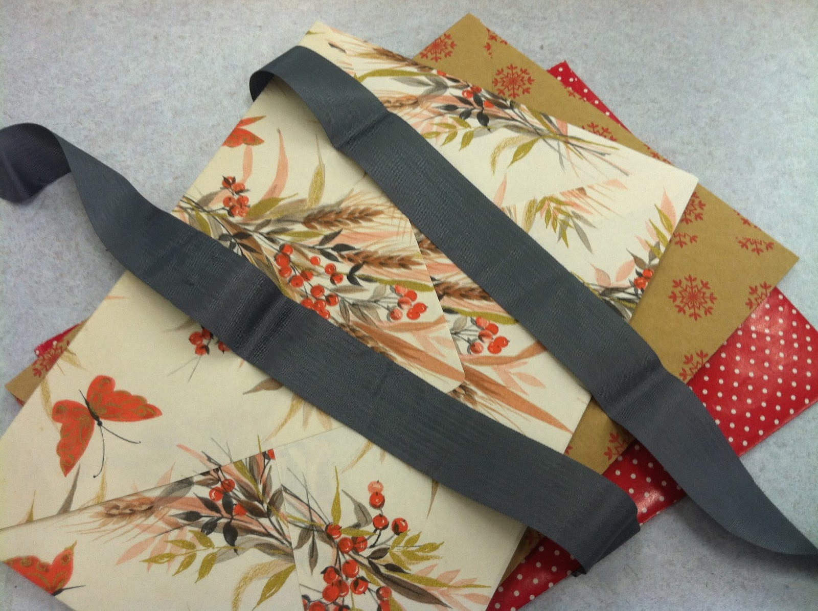 Pollyanna Reinvents: DIY Fabulous Envelopes