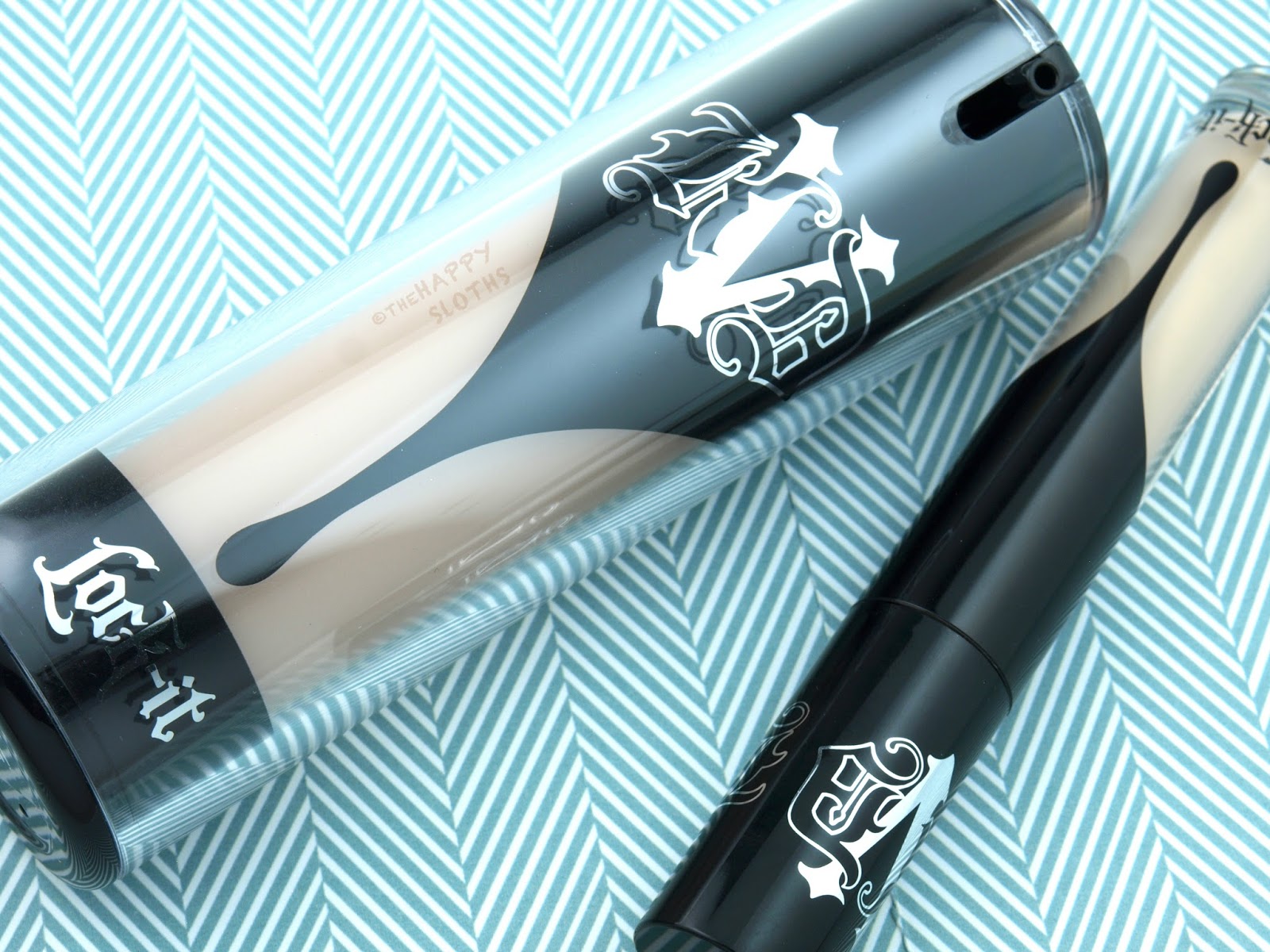 New Kat Von D Lock-It Concealer & Repackaged Lock-It Foundation: Review ...