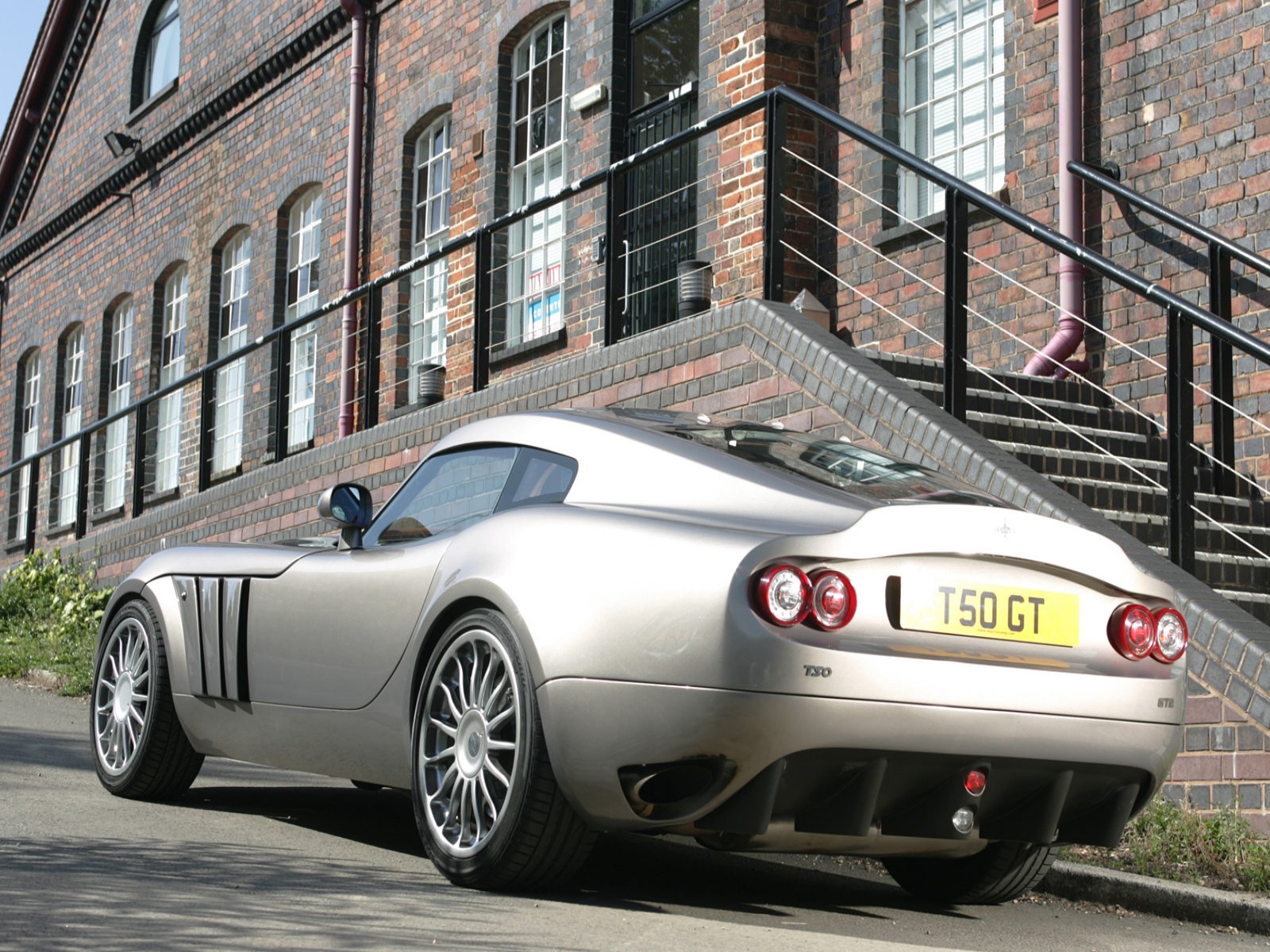 Car Pictures: Marcos TSO GT2 2005