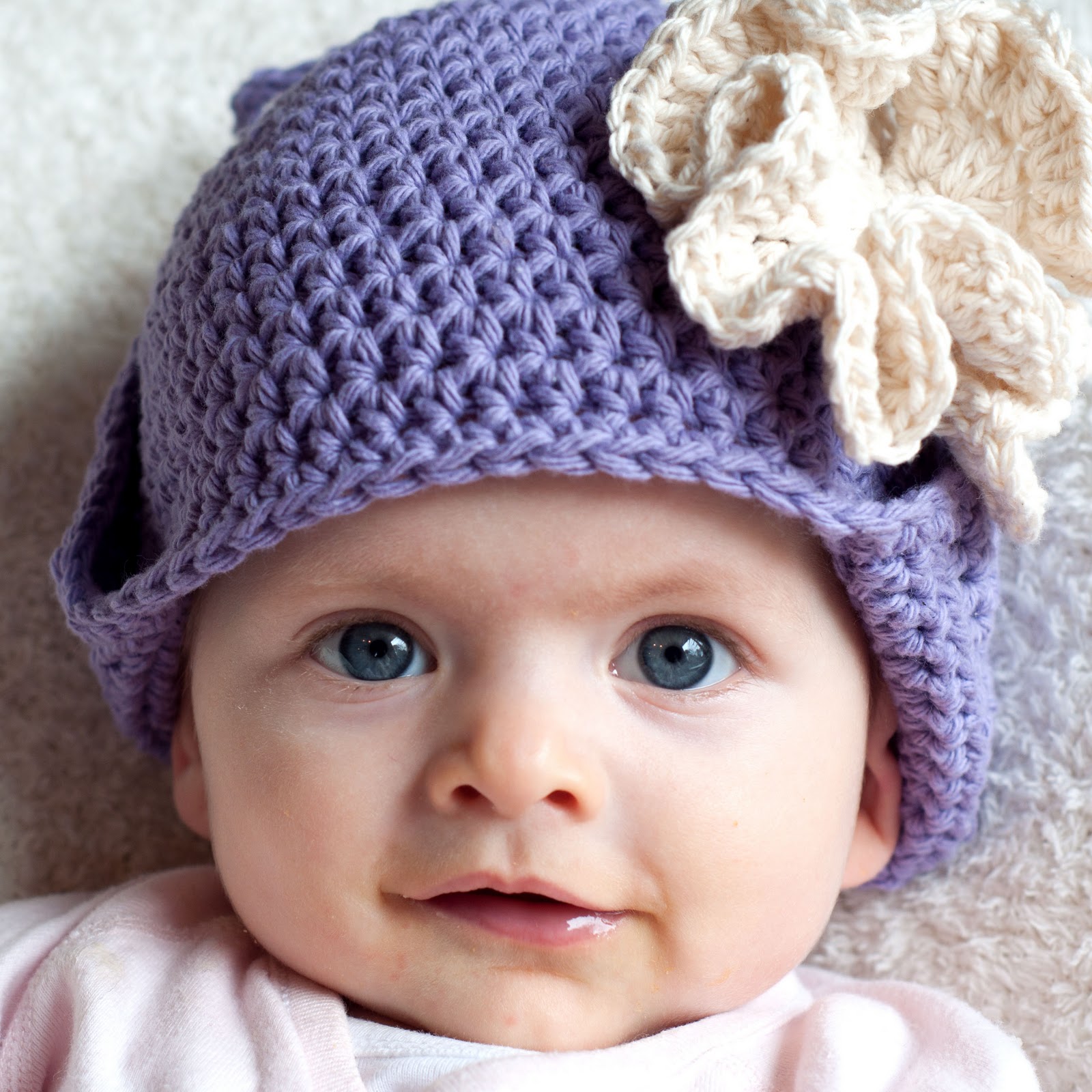 Aesthetic Nest: Crochet: Ruffled Rose Earflap Hat for Baby (Pattern)