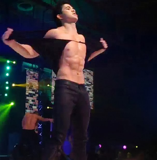 THE PIT STOP: COSMOPOLITAN BACHELOR BASH 2013: Rodjun Cruz