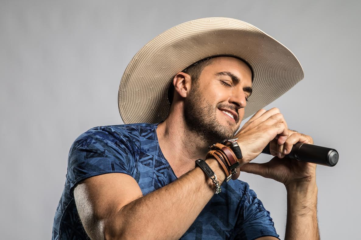 Sertanejo Bão - Mundo Sertanejo: Ivan Domingues divulga a romântica ...