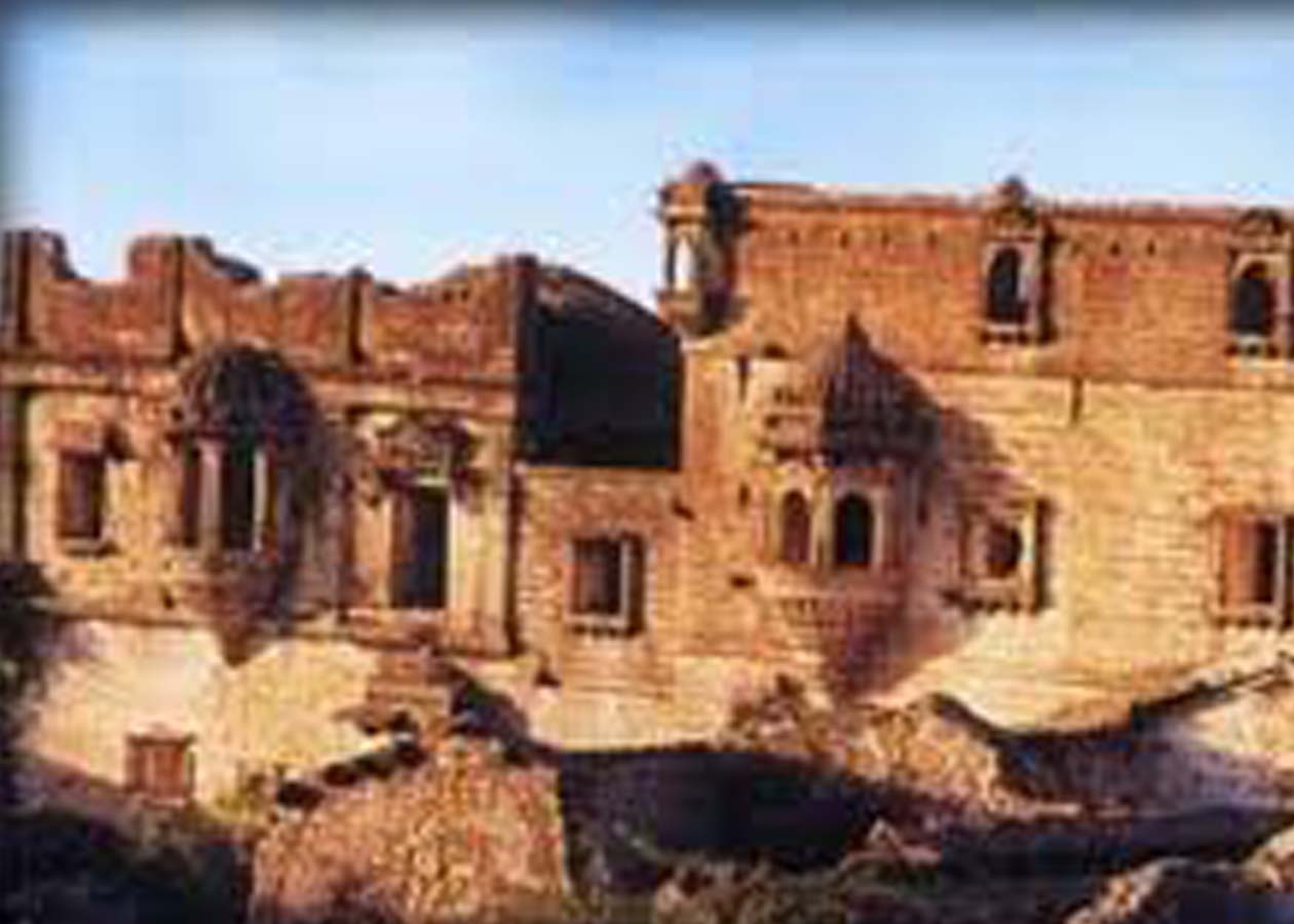 Gujrat historical place