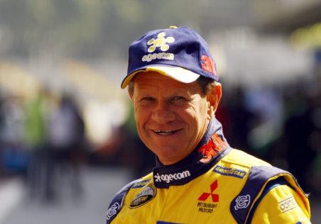 Racing Them: Racing Them - Entrevista com Ingo Hoffmann