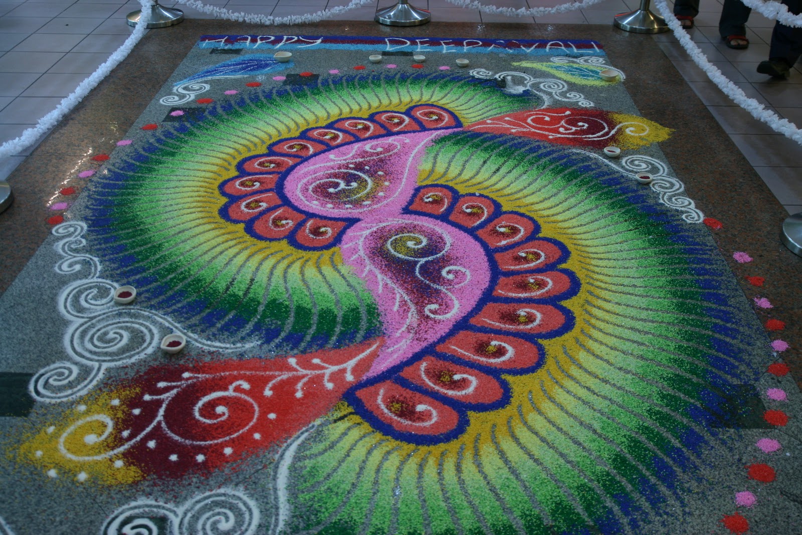 Twin Angels Getaway: Colourful Deepavali Kolam - diwali valthugal