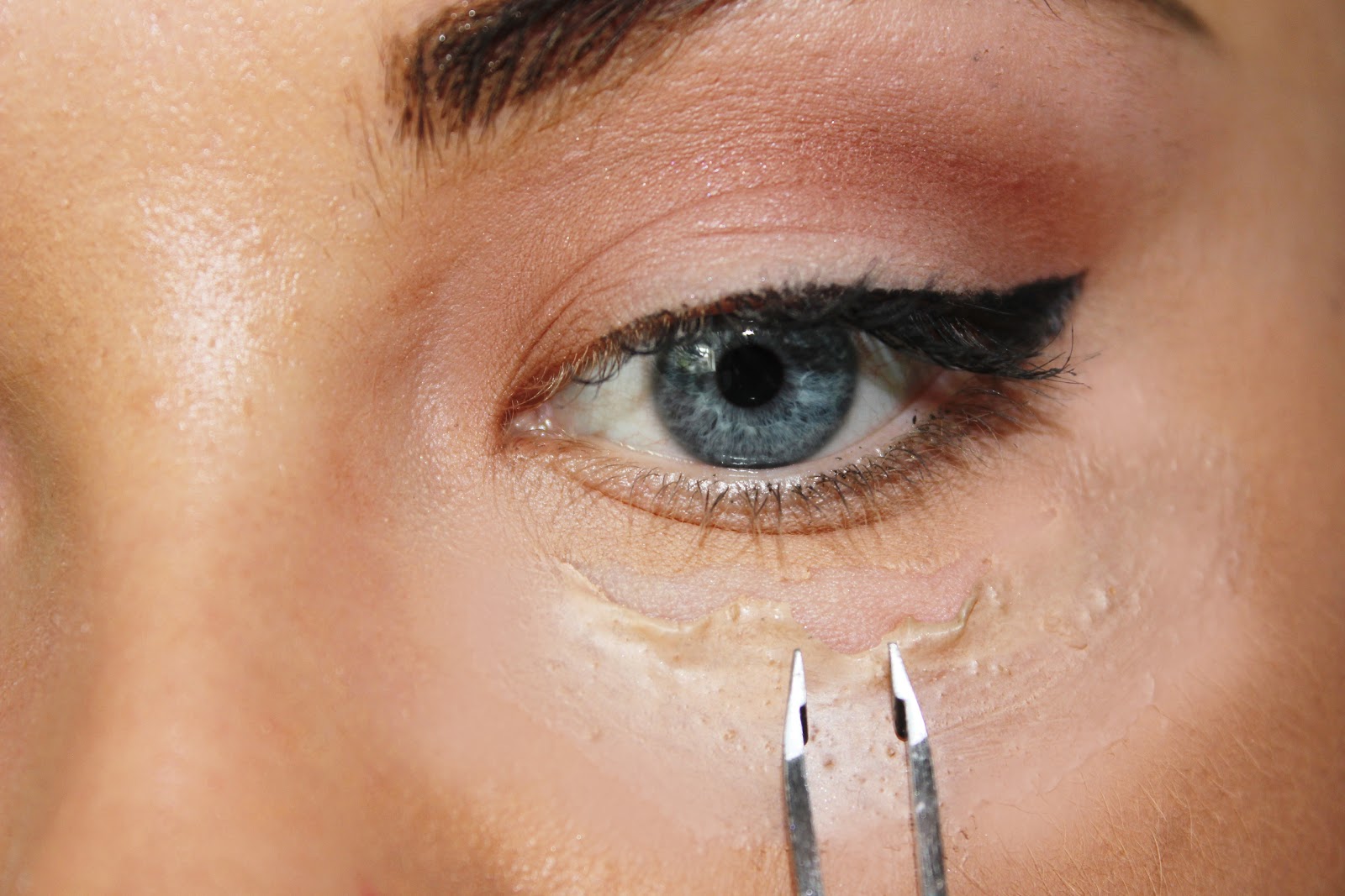 Vonpixi: Special Effects | DIY | Eye wound