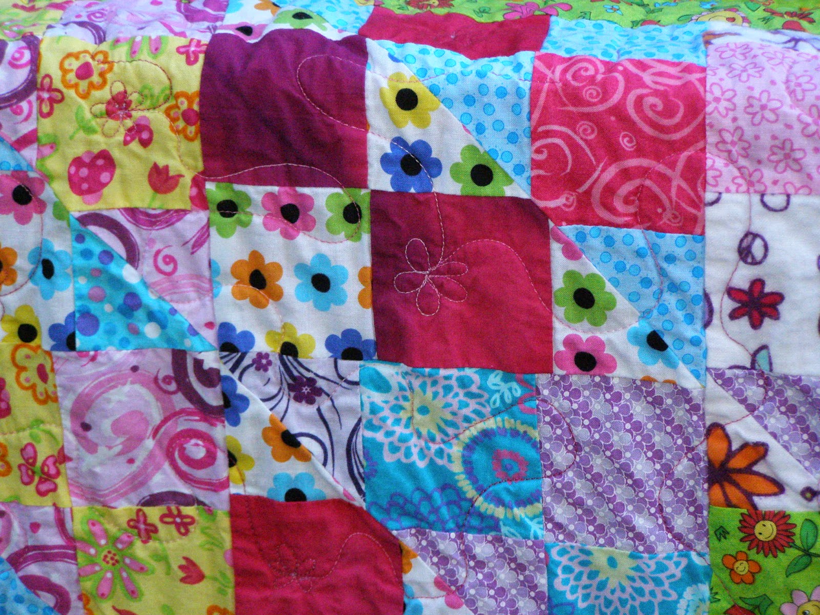 Sarcastic Quilter: Crazy Girly Quilt