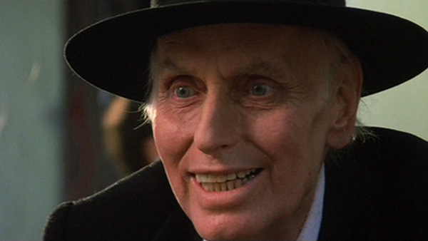 La Otra Alternativa: La maldición de Poltergeist.