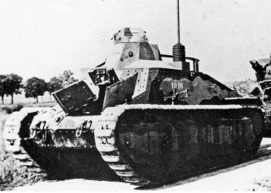 Tank Archives: Renault D1: FT on Steroids