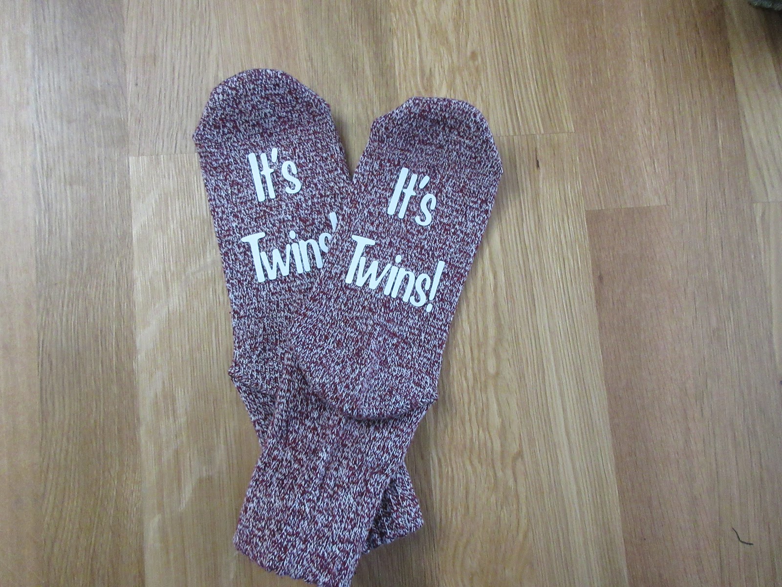 Vinyl Designs by Katie: Keep calm it's only Twins, It's Twins! socks