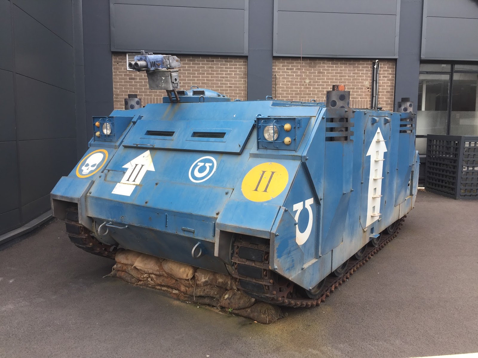 Battle Gaming One: How to get to Warhammer World (International Travel)