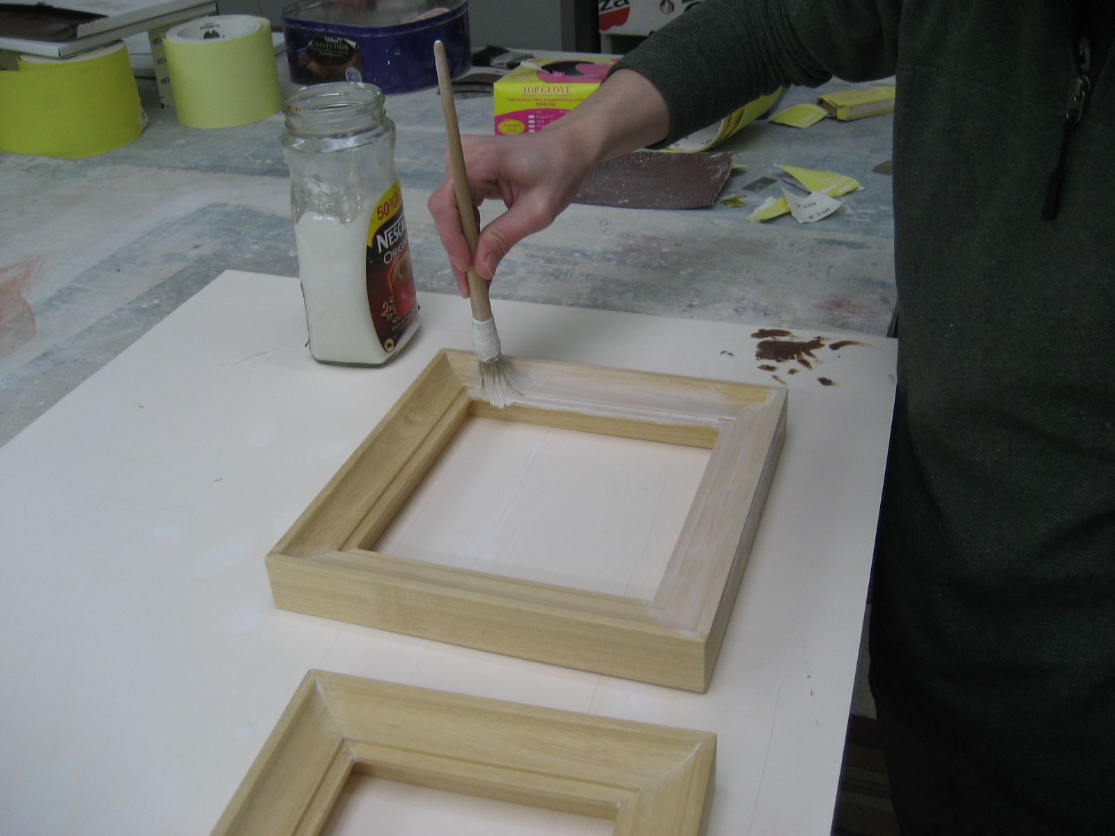 Framemaker: Making a gilded frame - Mixing up the gesso