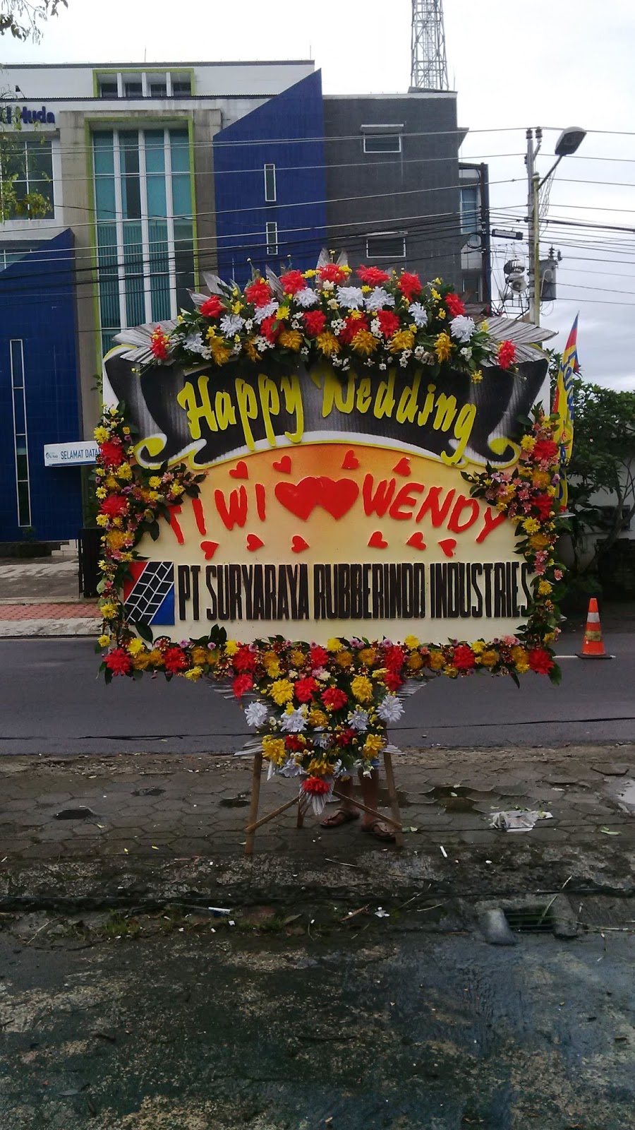 TOKO BUNGA SEKAR FLORIST: KARANGAN BUNGA PERNIKAHAN