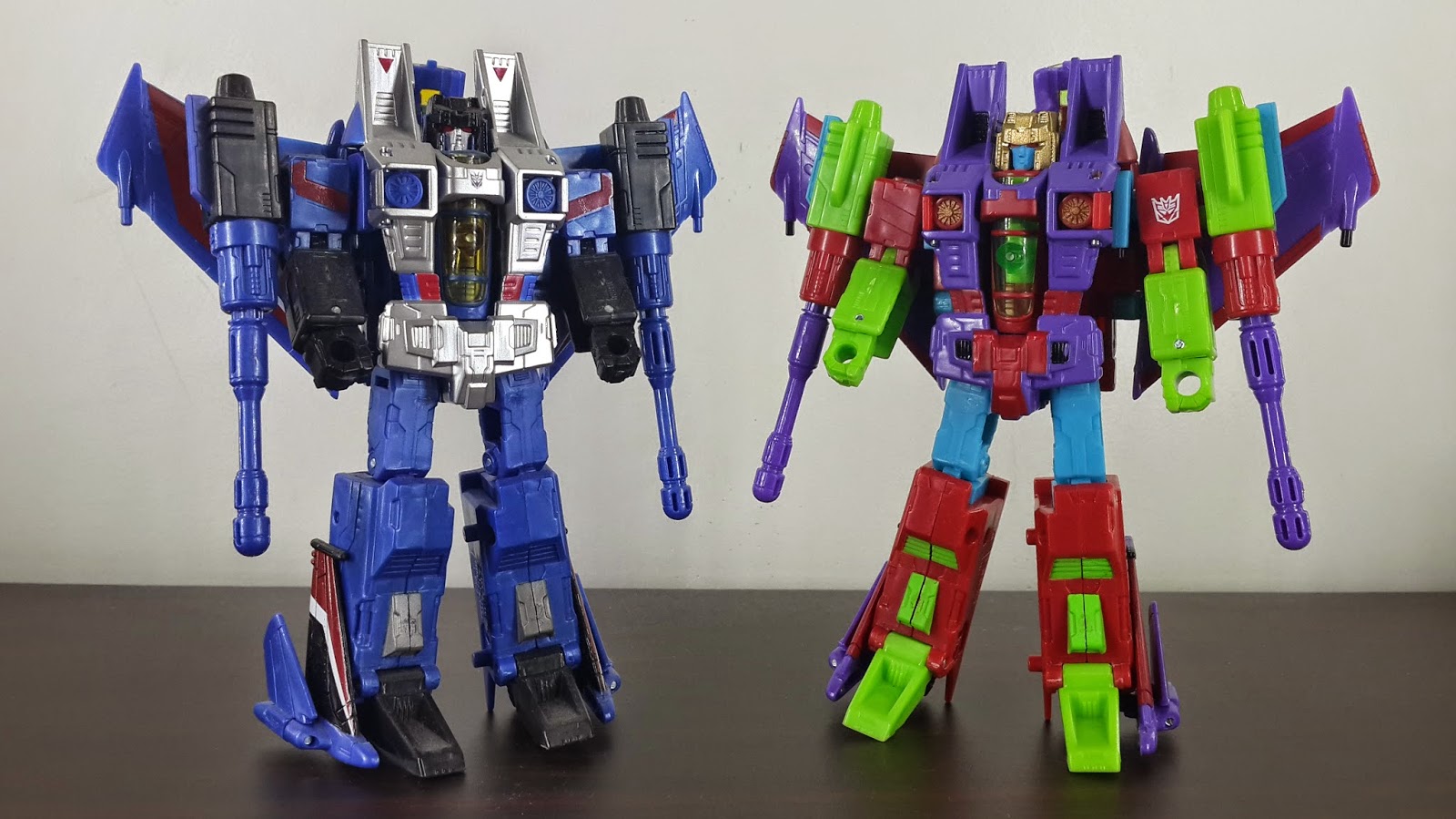 Blog Transformers.com: 1153: Botcon 2011 Shattered Glass Thundercracker