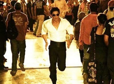 moviesmasti: Shahrukh Khan in Ra One Movie Photos
