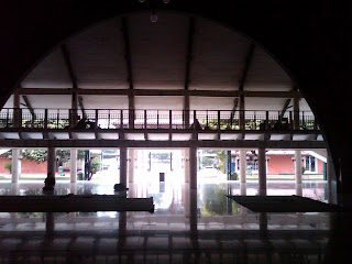 Jalan ke Masjid: Masjid Ukhuwah Islamiyah (Universitas Indonesia ...