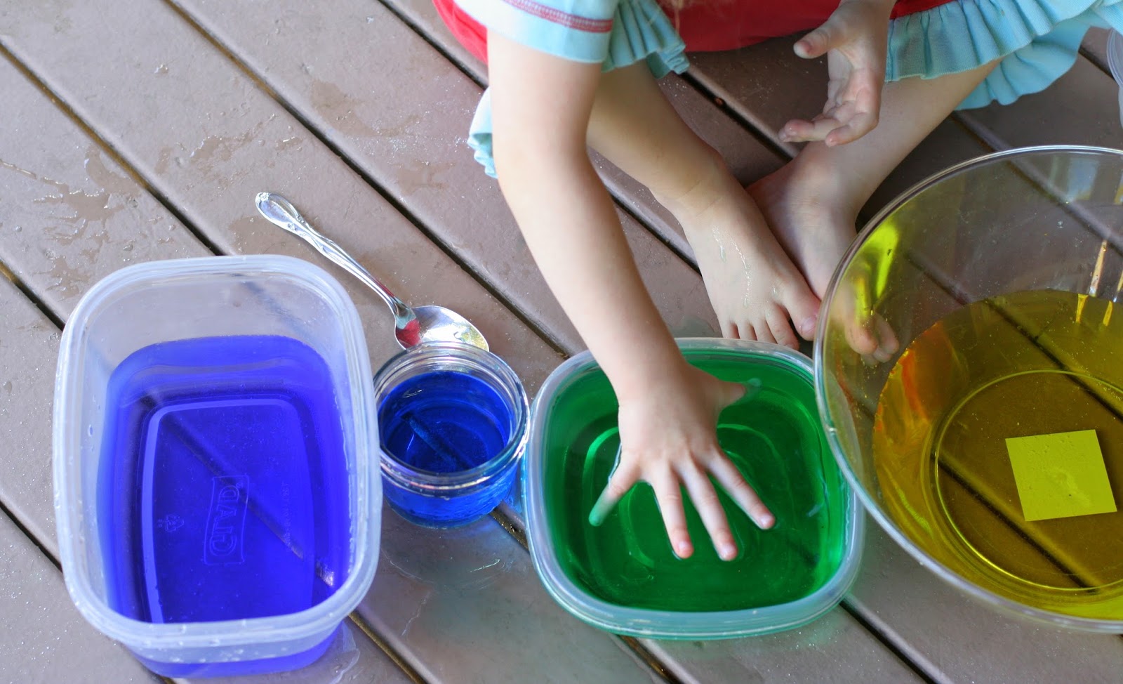 Easy Color Mixing with Fizzy Tablets