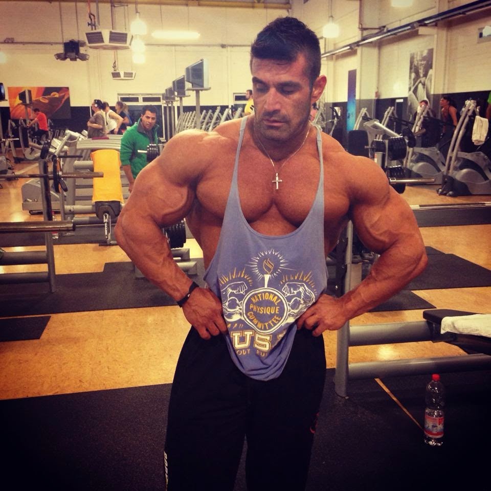 Big bodybuilder Anthony Tenuta