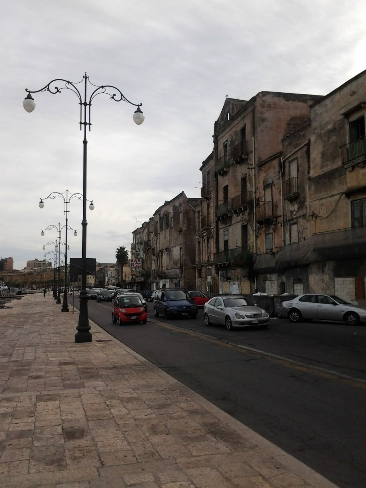 Tarent - miasto o starożytnych korzeniach - Autostrada del Sole ...