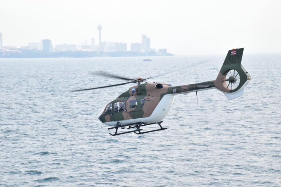 AAG_th บันทึกประจำวัน: กองทัพเรือไทยทดสอบปฏิบัติการของเฮลิคอปเตอร์ H145M บนเรืออู่ยกพลขึ้นบก ร ...