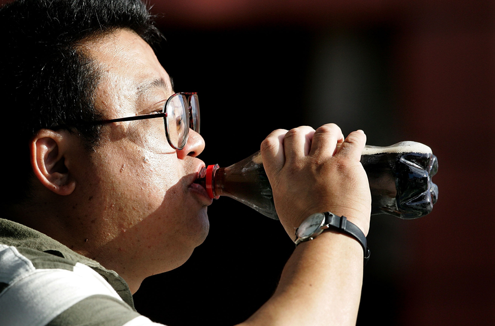 Risks of Drinking Soda | Health Tips