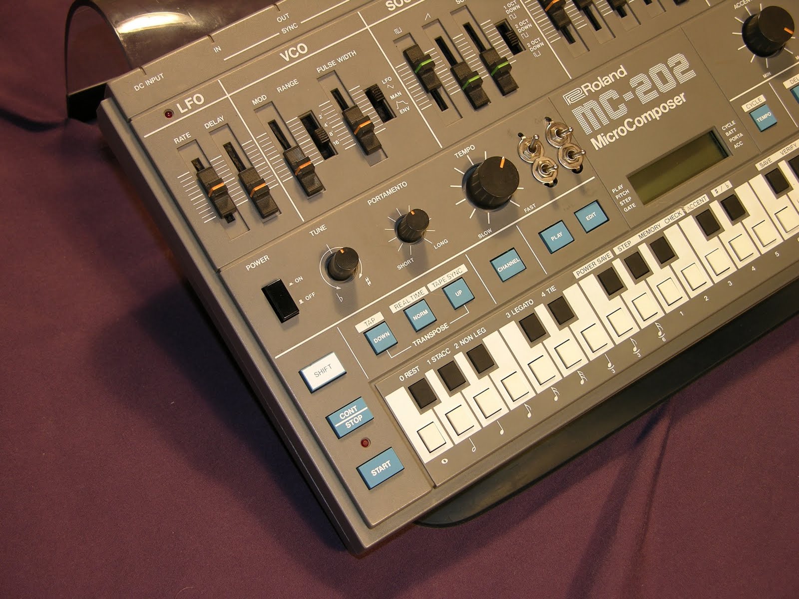 MATRIXSYNTH: Heavily Modified Roland MC-202