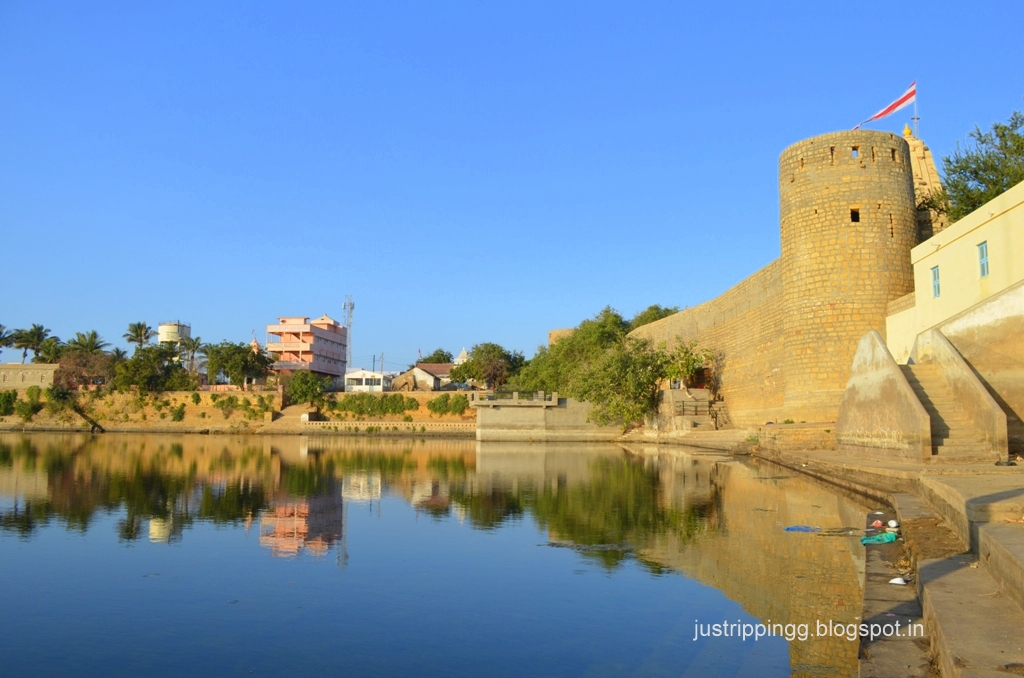 Just Tripping!: Where once the Indus Flowed - Narayan Sarovar ...
