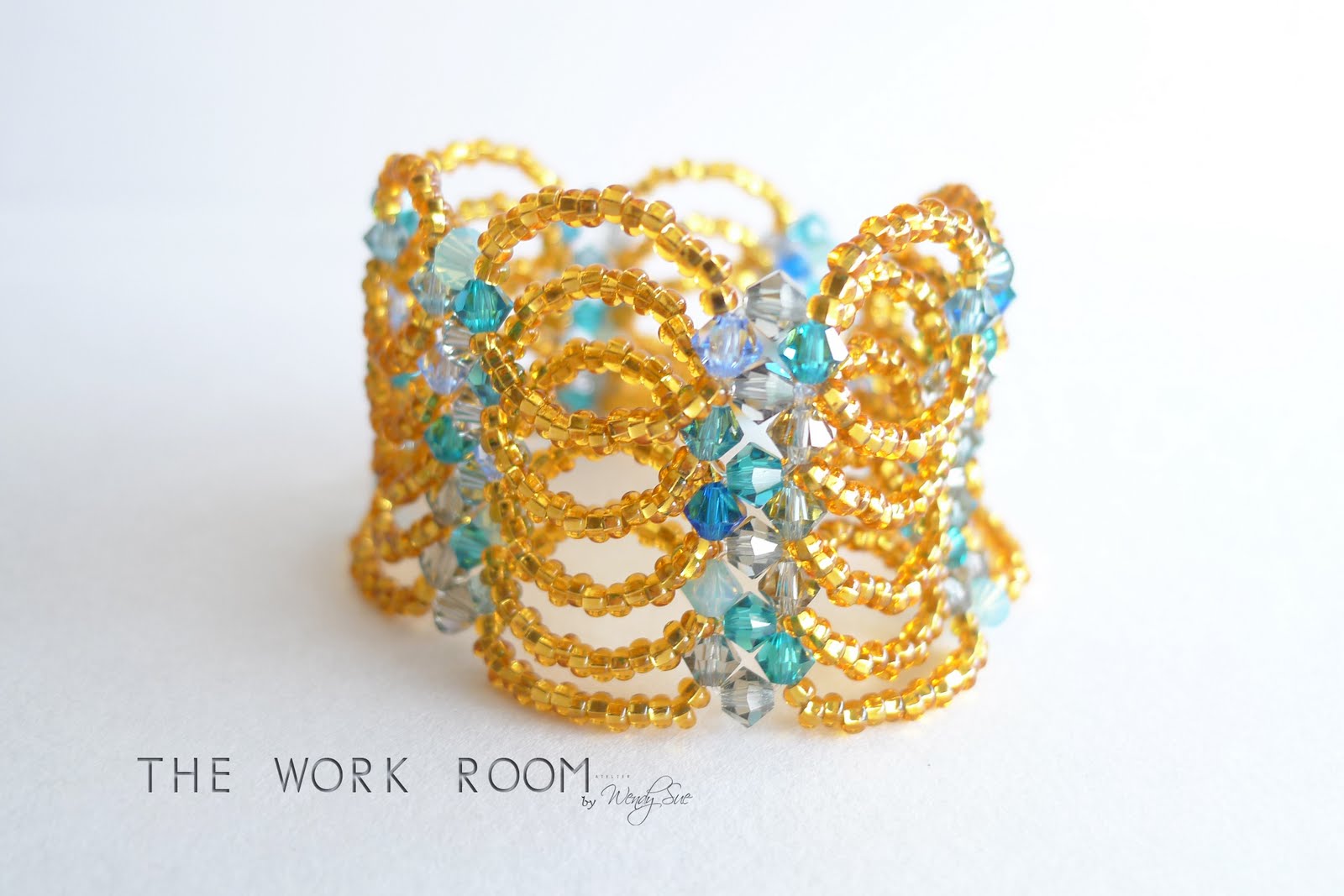 The Work Room: TWR072 Springy Bracelet Tutorial