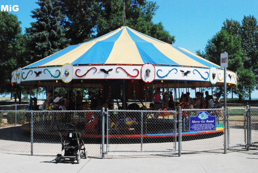 MidwestInfoGuide: Bay Beach Amusement Park