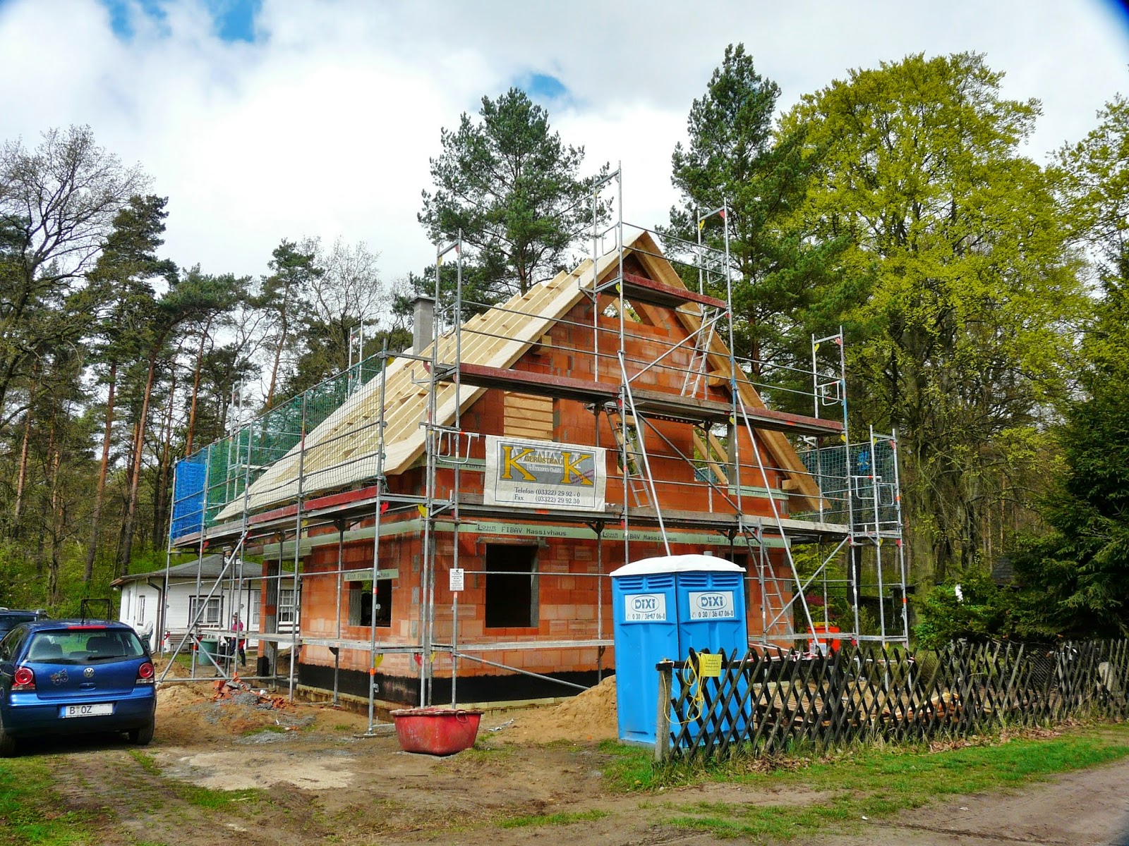 FIBAV - HAUS (HS BAU) Bautagebuch: 17.04.14 - Rohbauer & Schornstein ...