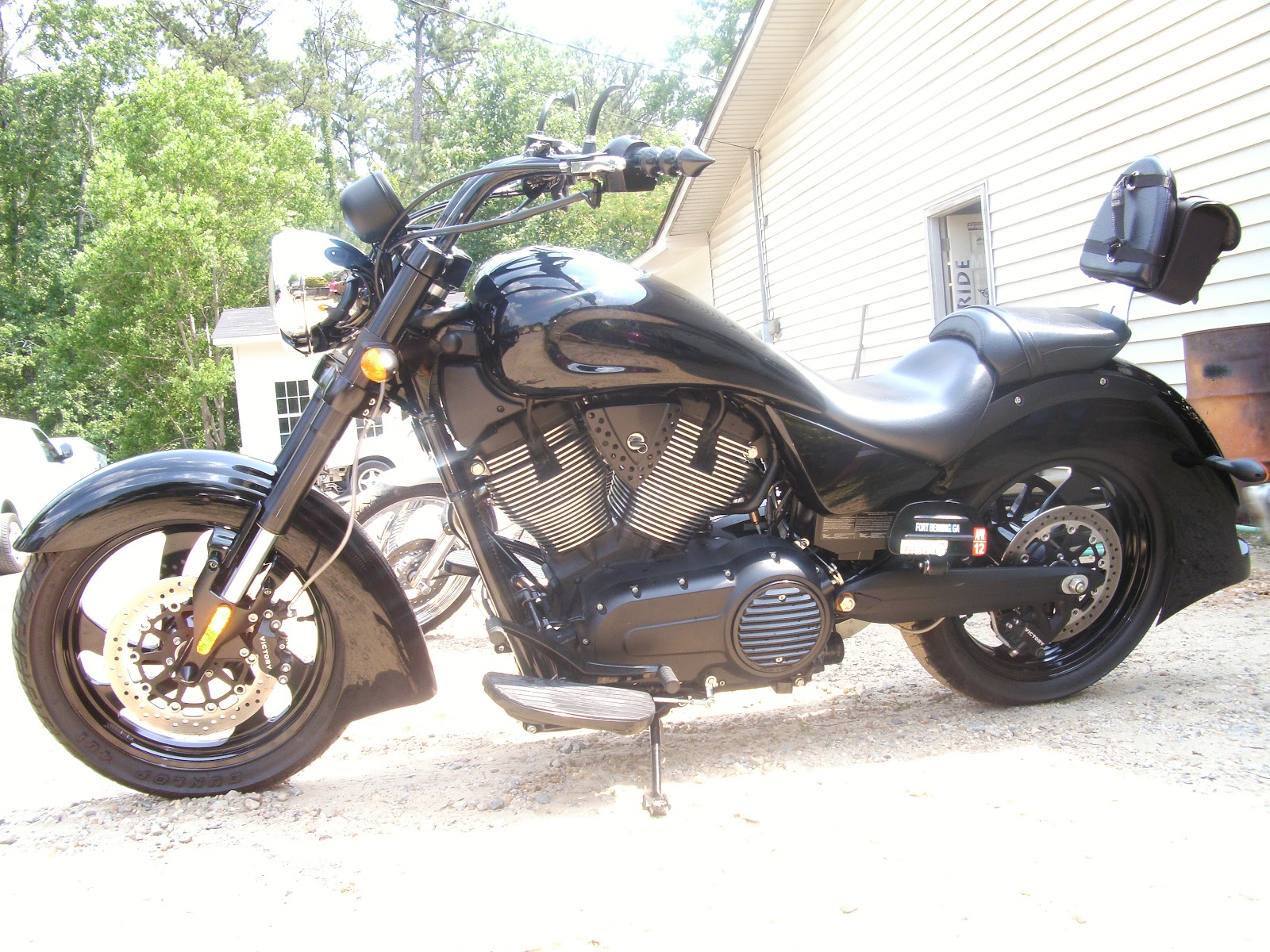 Johnston Body Works & Bikes: Stretched fenders on Victory by Johnstons ...
