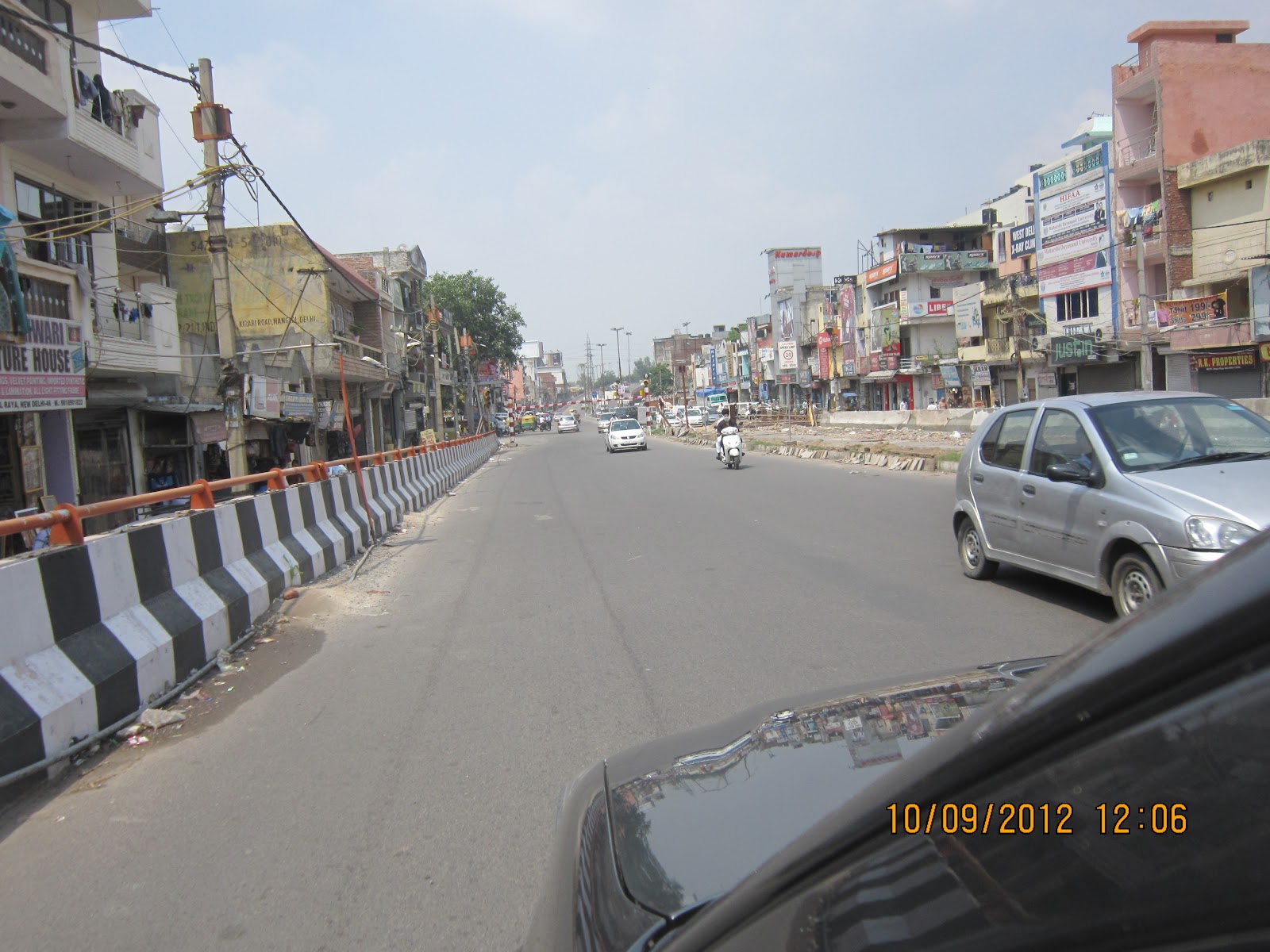 Tilak Nagar : S D Mandir Market: Delhi: September 2012