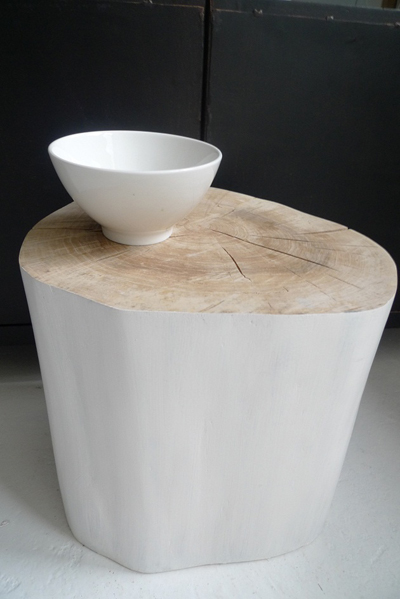 Var dags rum: Gör-det-själv-soffbord av en stubbe!