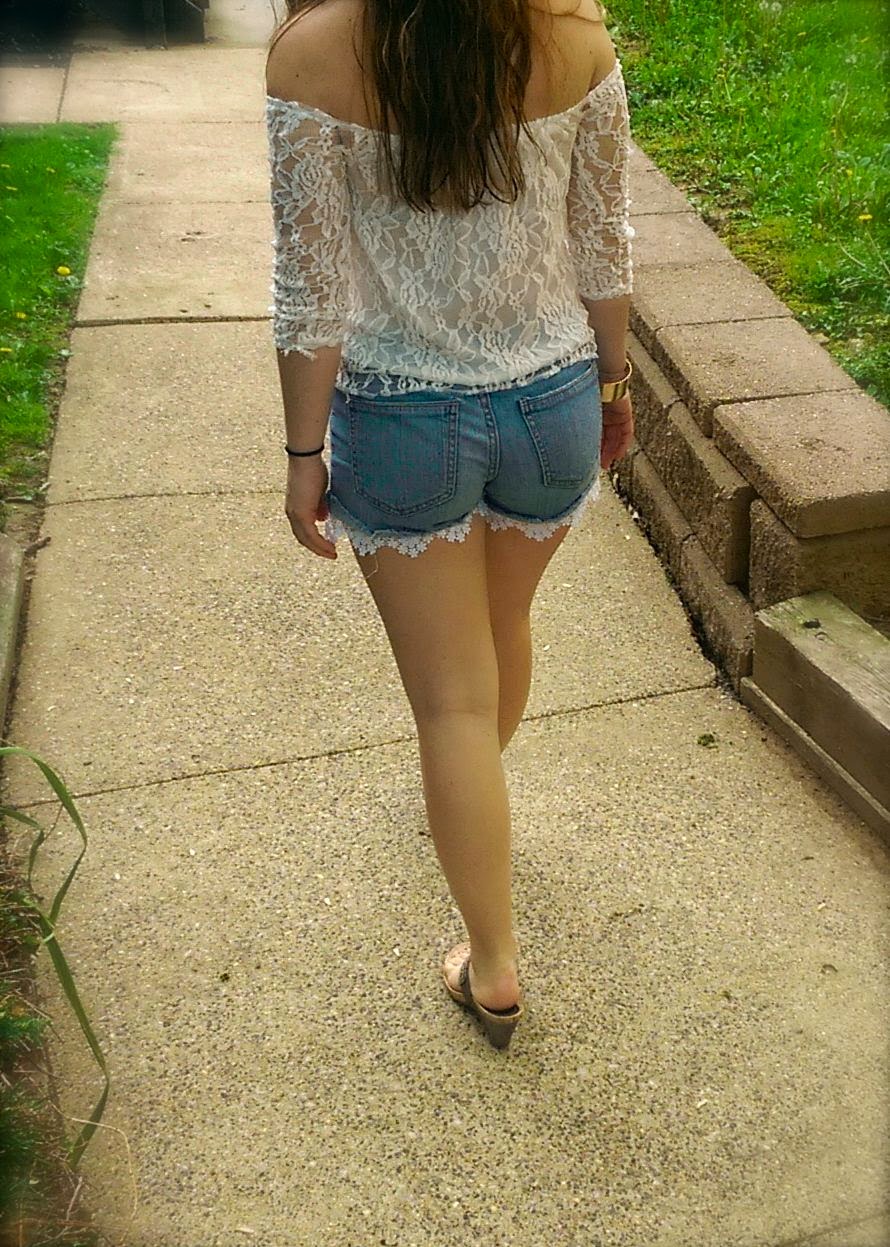 Sprinkled With Pearls: DIY Lace Trim Shorts