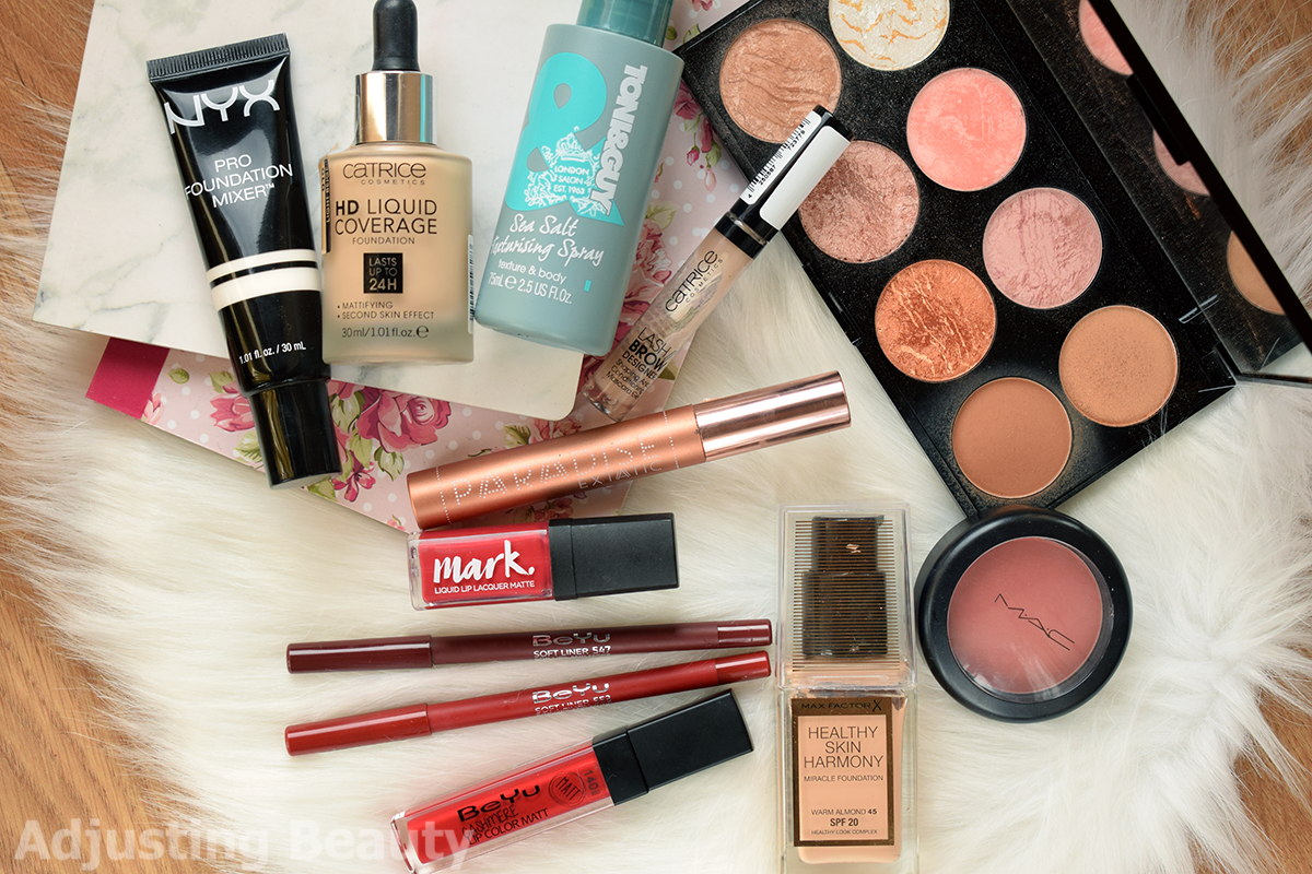 October 2017 Favorites - Adjusting Beauty